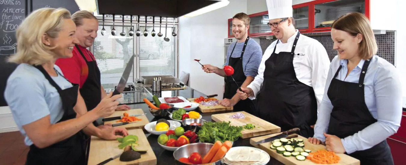 Learn and Enjoy Cooking Under a Chef's Guidance